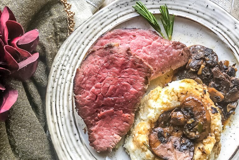 Rosemary Garlic Beef Tenderloin Roast Recipe - Rosemary & Maple